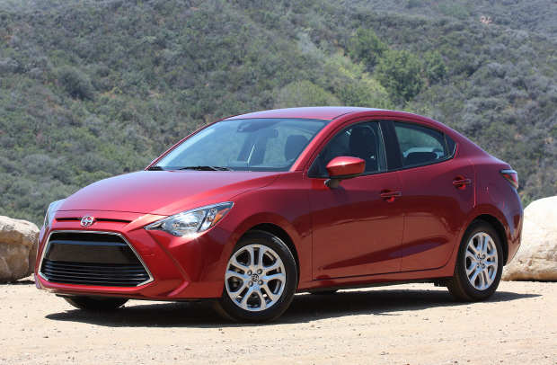 Scion iA 1.5 MT (106 cv) Sedan (2015-2016). Ficha Técnica, Prestaciones ...
