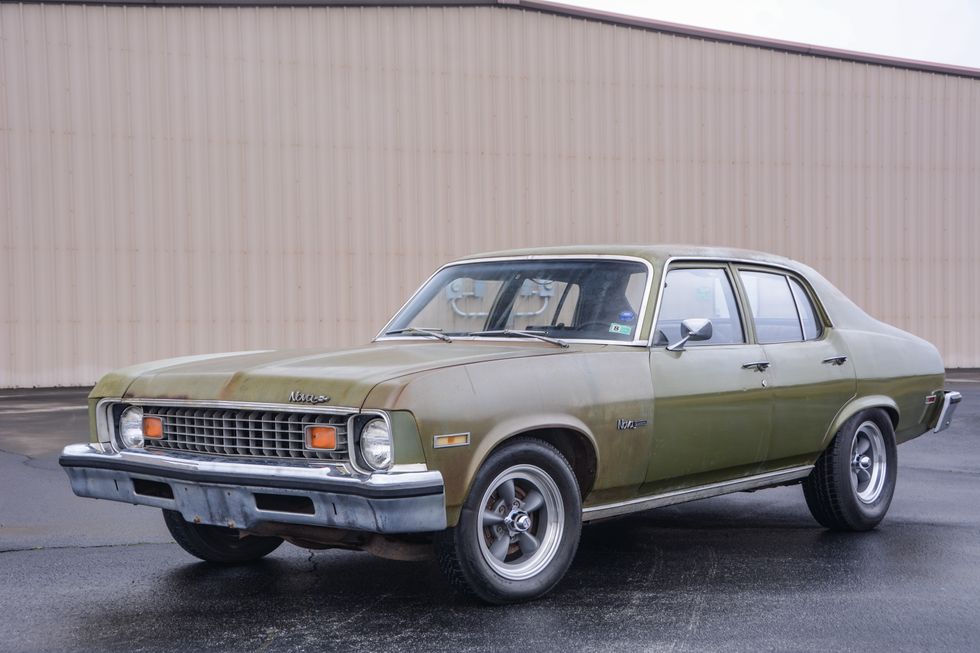 Chevrolet Nova 4.1 MT (90 cv) Sedan 4-puertas (1976-1978). Ficha ...